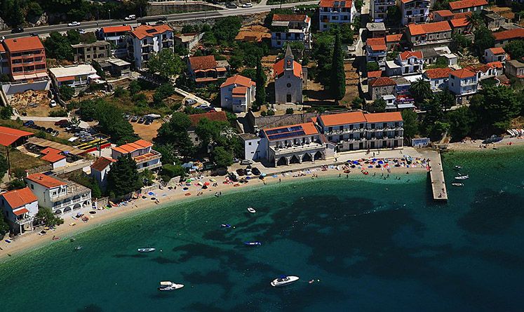 HOTEL RIVA - BRIST - ERIKA TOUR